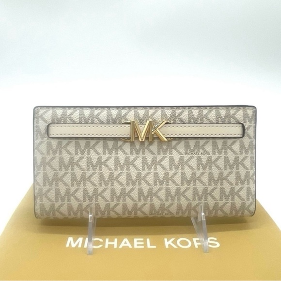Michael Kors | Bags | New Michael Kors Reed Large Snap Wallet | Poshmark
